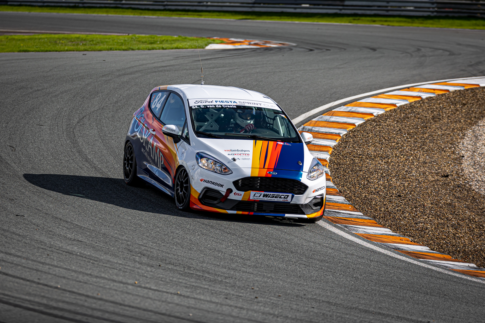 Ford junioren Van de Craats en Roodenburg promoveren naar BMW M2 Cup ...