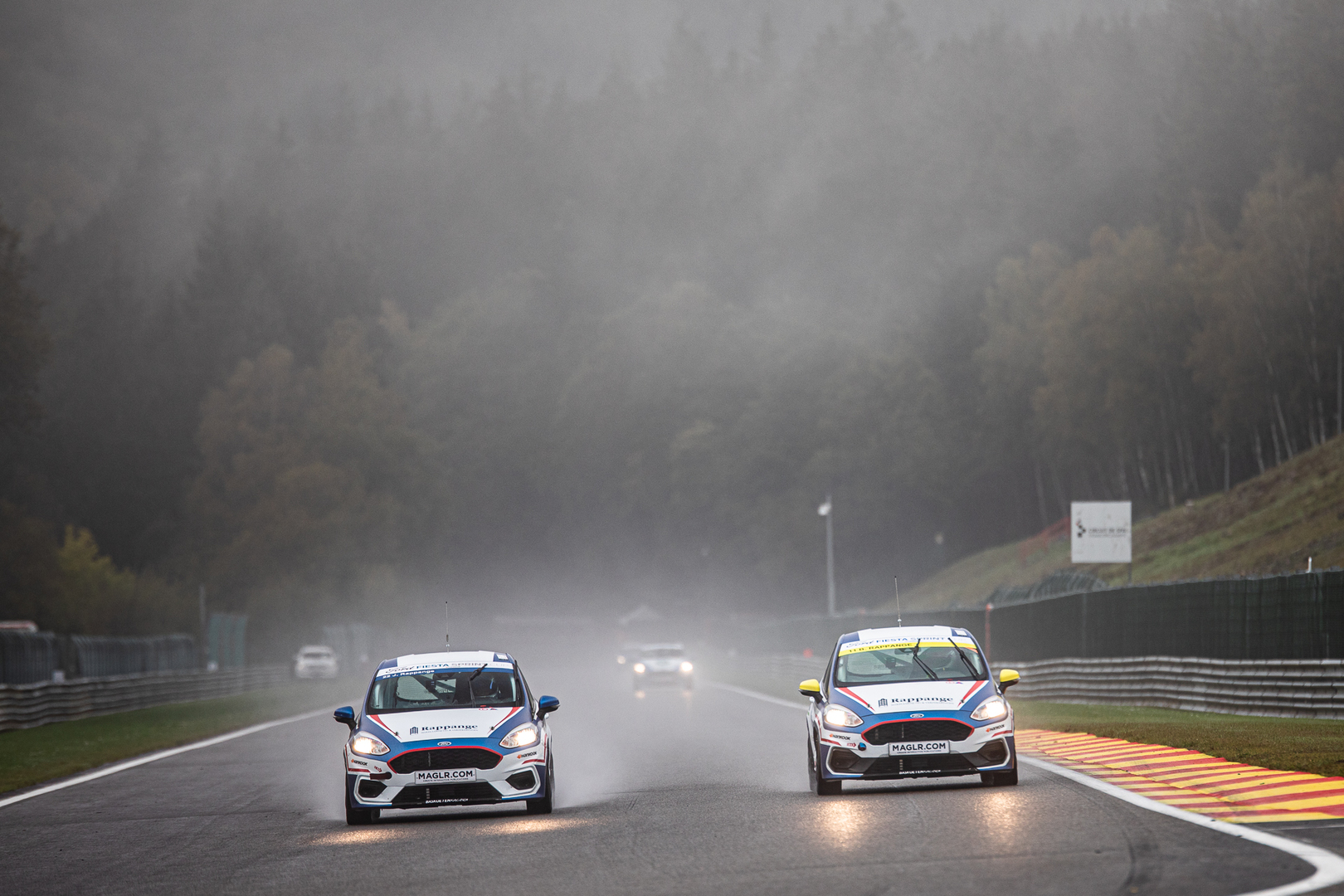 Verrassend snelle Belg Huart verslaat snelle Job Rappange - Ford Fiesta Cup