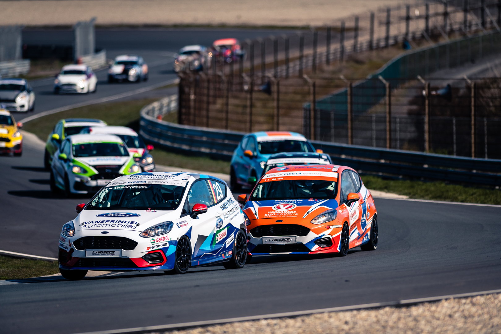 Verwarrende start zorgt voor verrassing in race - Ford Fiesta Cup