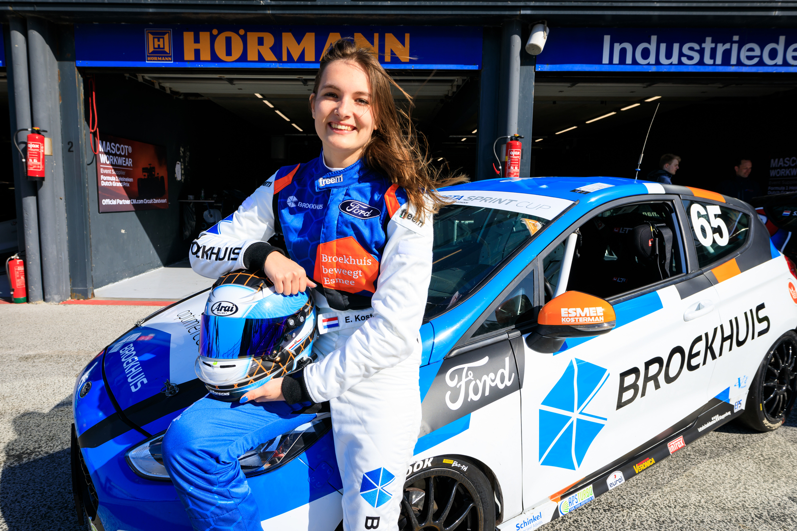 Esmee Kosterman wil bekers en trofeeën - Ford Fiesta Cup